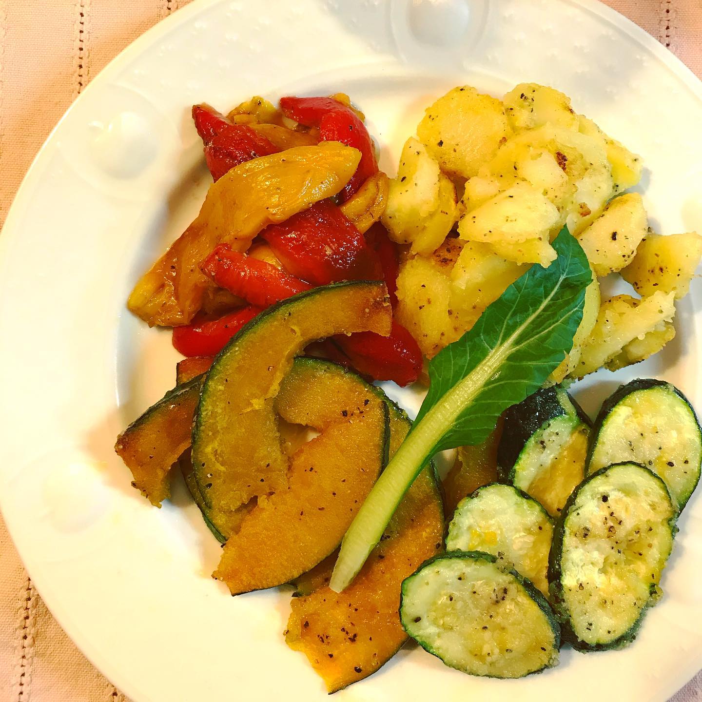 My lovely veggie plate - Vegan Home Cookings